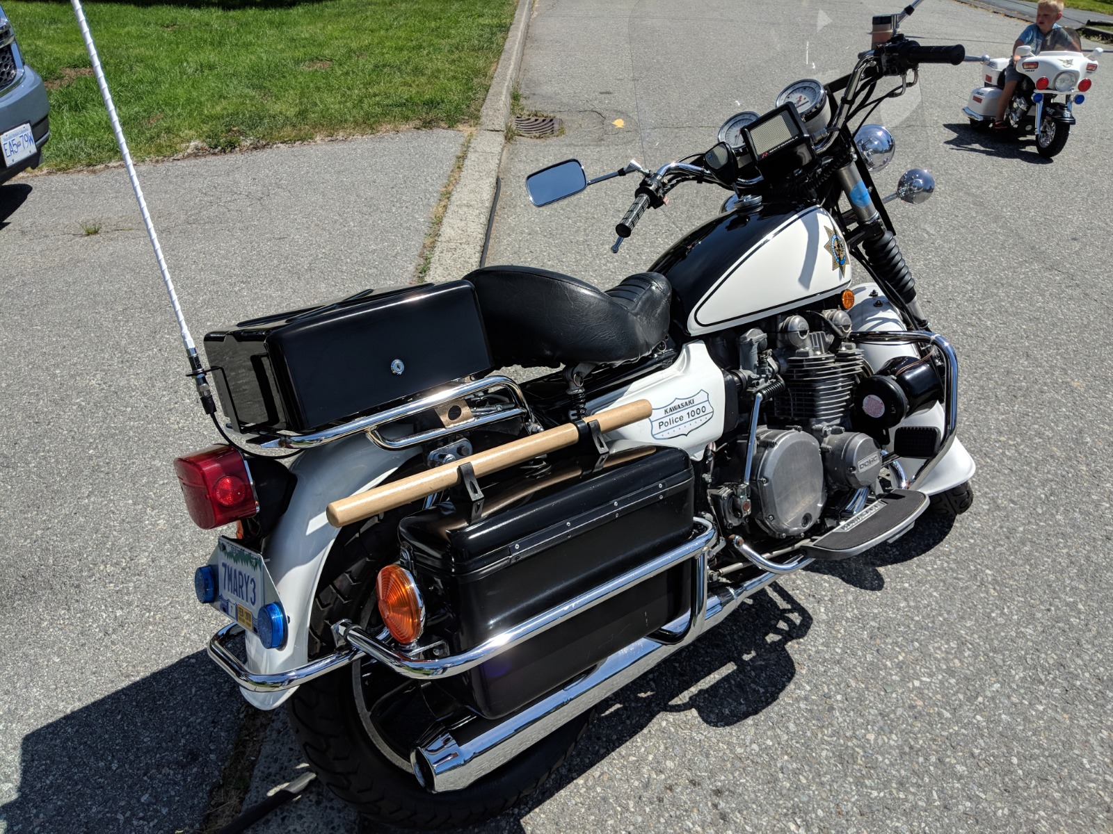 1978 Kawasaki KZ1000 C1 Rear "X- Box" Radio Carrier - KZRider Forum - KZRider, KZ, Z1 & Z ...