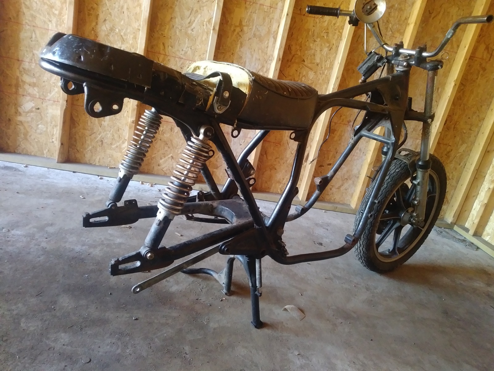 Free frame michigan - KZRider Forum - KZRider, KZ, Z1 & Z Motorcycle ...